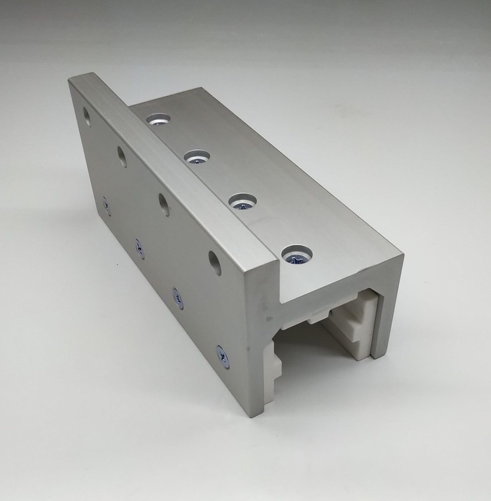 3 Slot Mount Single Flange Long Standard Linear Bearing | 15 Series T-Slot